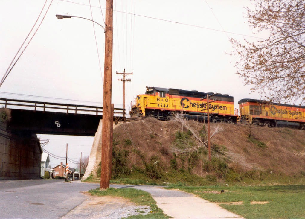 Chessie System (B&O) GM/EMD GP40-2 4244